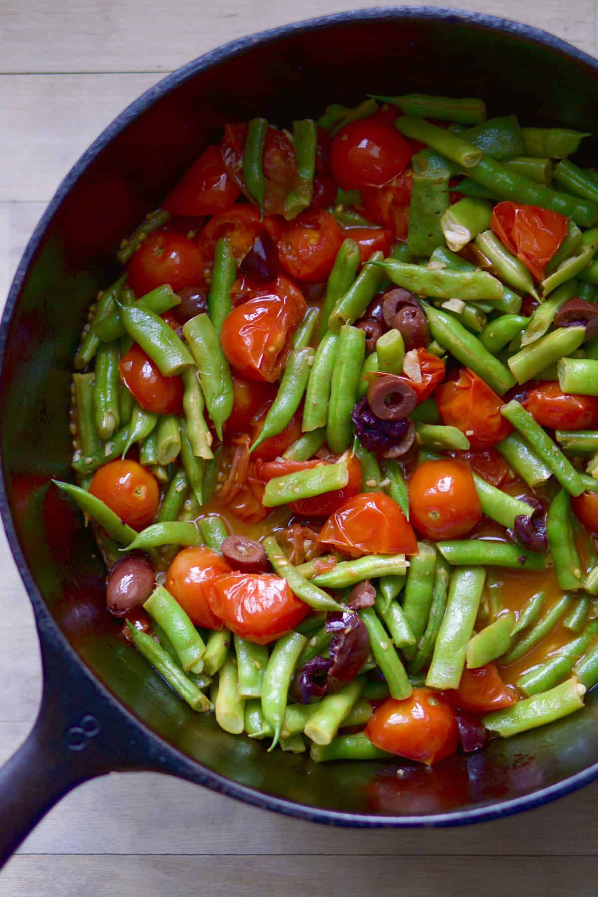 15 Minute Italian Green Beans with Tomatoes and Olives - Good Mood ...